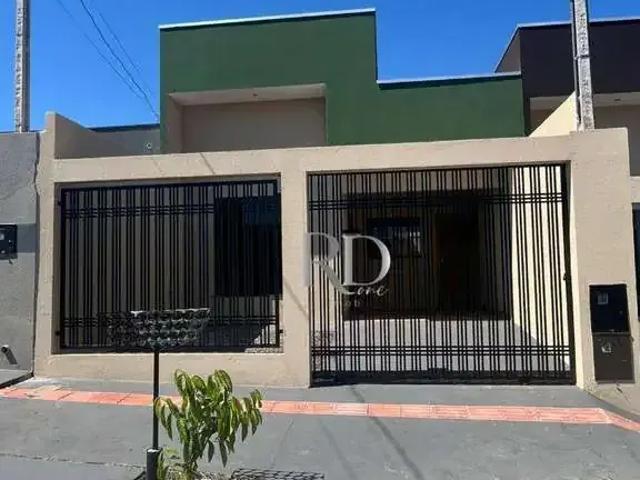 Casa / Sobrado para Venda em Cambé/PR Recanto dos Pinheiros 3 Quartos