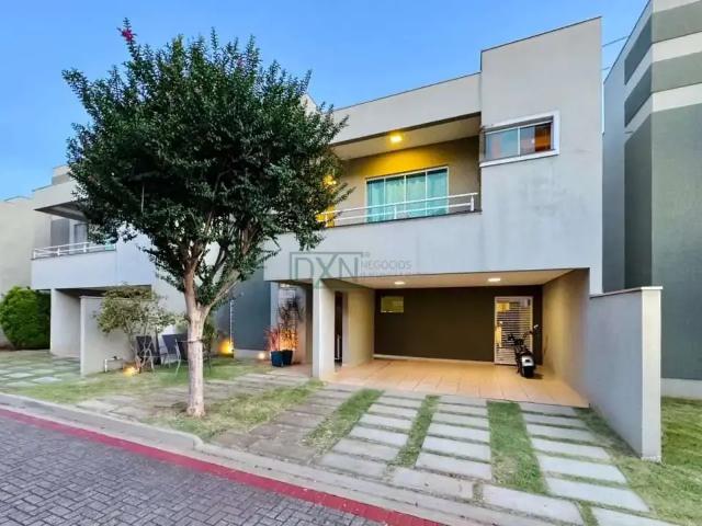 Casa / Sobrado para Venda em Cambé/PR Vila Santana 3 Quartos