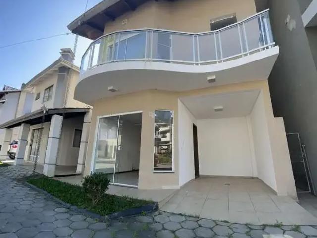 Casa / Sobrado para Venda em Camboriú/SC Monte Alegre 2 Quartos