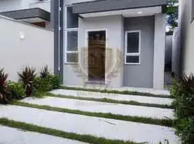 Casa / Sobrado para Venda em Camboriú/SC Areias 2 Quartos