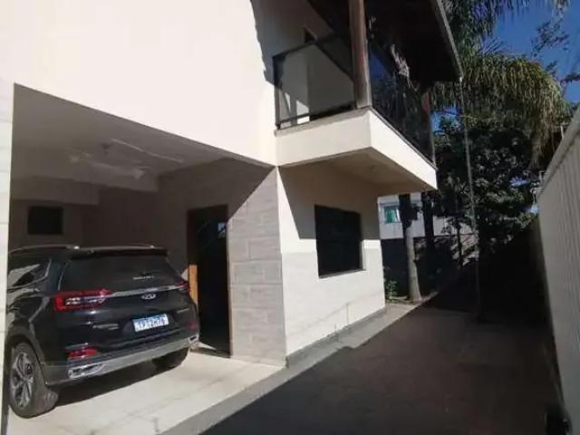 Casa / Sobrado para Venda em Camboriú/SC Areias 2 Quartos