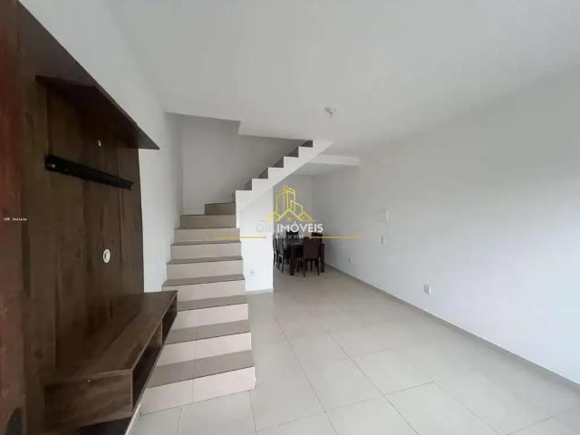 Casa / Sobrado para Venda em Camboriú/SC Areias 2 Quartos