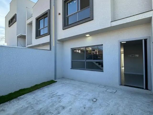 Casa / Sobrado para Venda em Camboriú/SC Areias 3 Quartos