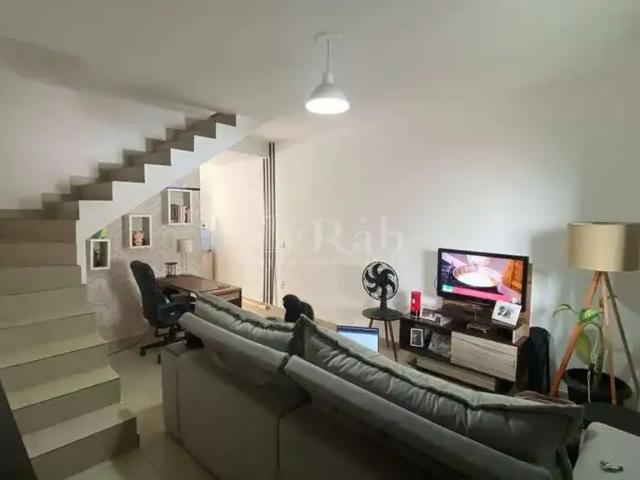 Casa / Sobrado para Venda em Camboriú/SC Cedro 2 Quartos