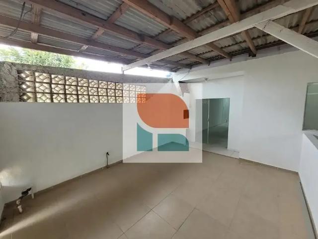 Casa / Sobrado para Venda em Camboriú/SC Cedro 4 Quartos