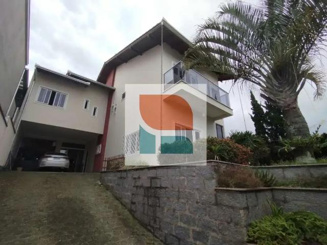 Casa / Sobrado para Venda em Camboriú/SC Centro 4 Quartos