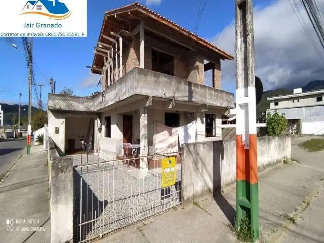 Casa / Sobrado para Venda em Camboriú/SC Centro 5 Quartos