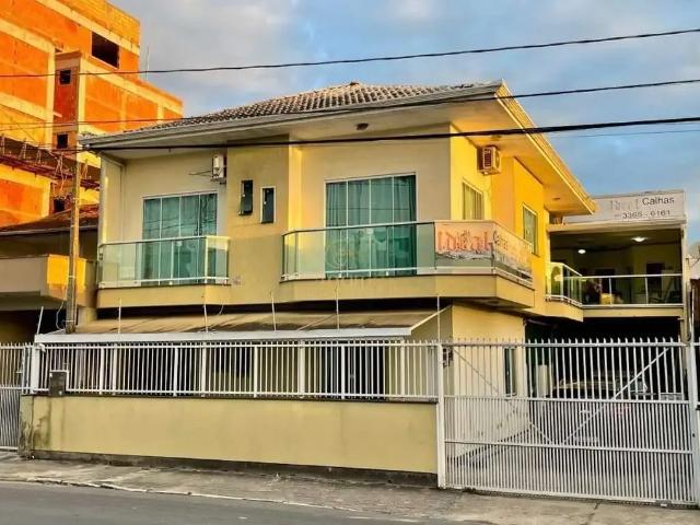 Casa / Sobrado para Venda em Camboriú/SC Centro 7 Quartos