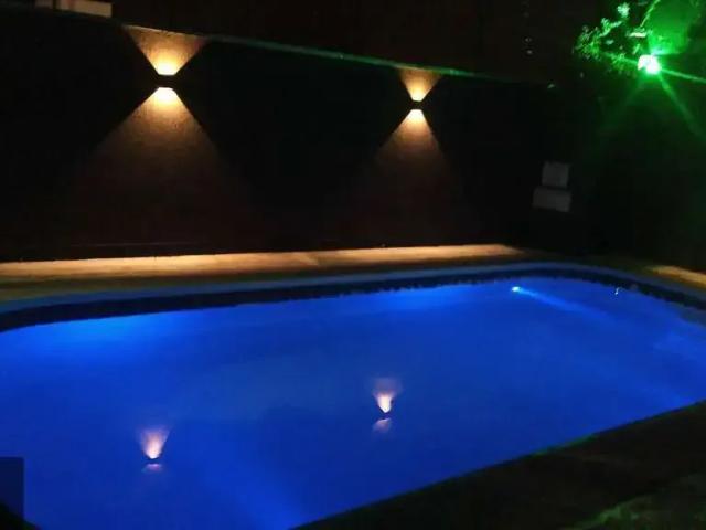 Casa / Sobrado para Venda em Camboriú/SC Centro 2 Quartos