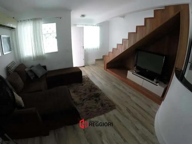 Casa / Sobrado para Venda em Camboriú/SC Centro 2 Quartos