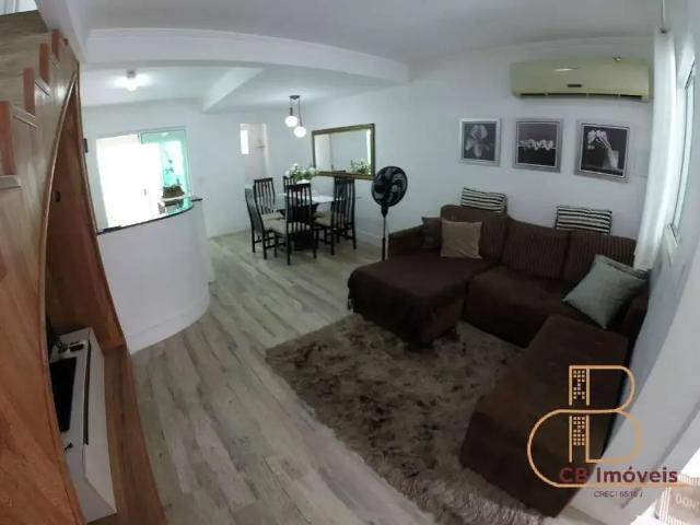 Casa / Sobrado para Venda em Camboriú/SC Centro 2 Quartos