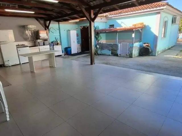 Casa / Sobrado para Venda em Camboriú/SC Centro 2 Quartos