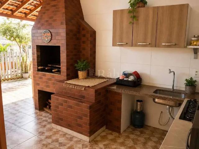 Casa / Sobrado para Venda em Camboriú/SC Centro 3 Quartos