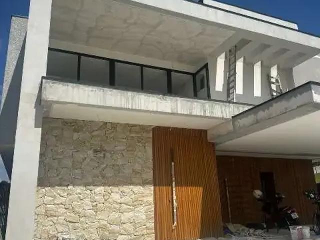 Casa / Sobrado para Venda em Camboriú/SC Centro 3 Quartos