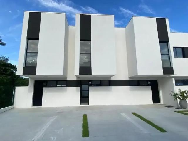 Casa / Sobrado para Venda em Camboriú/SC Rio Pequeno 2 Quartos