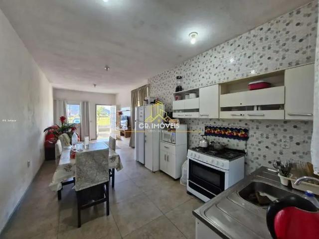 Casa / Sobrado para Venda em Camboriú/SC Rio Pequeno 2 Quartos