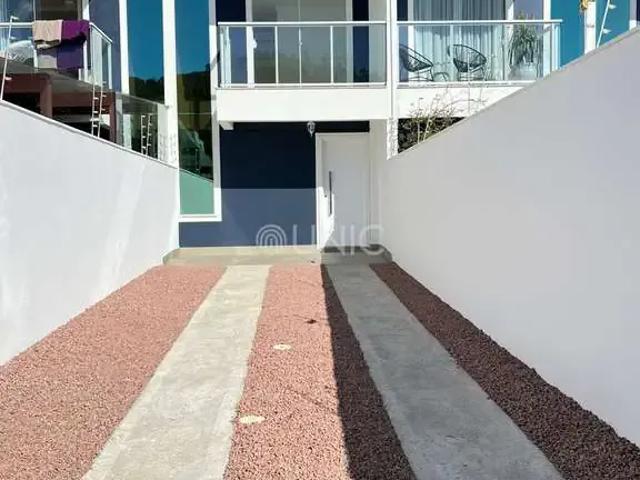 Casa / Sobrado para Venda em Camboriú/SC Rio Pequeno 2 Quartos