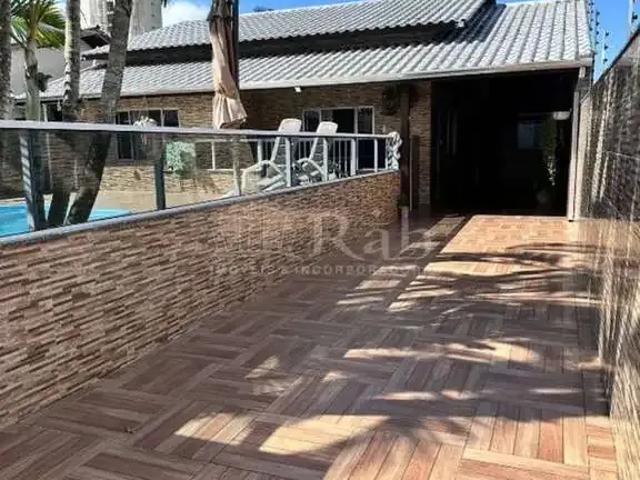 Casa / Sobrado para Venda em Camboriú/SC São Francisco de Assis 3 Quartos