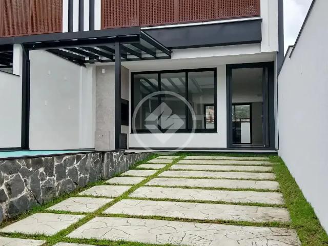 Casa / Sobrado para Venda em Camboriú/SC São Francisco de Assis 3 Quartos