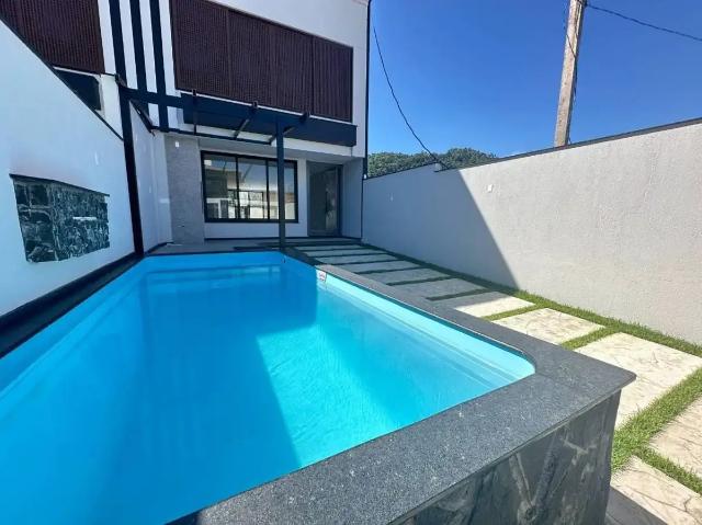 Casa / Sobrado para Venda em Camboriú/SC São Francisco de Assis 3 Quartos