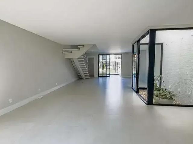 Casa / Sobrado para Venda em Camboriú/SC São Francisco de Assis 3 Quartos