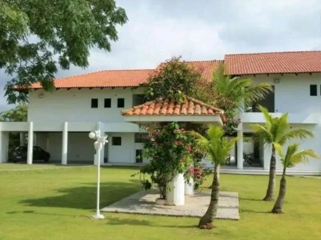 Casa / Sobrado para Venda em Camboriú/SC São Francisco de Assis 5 Quartos