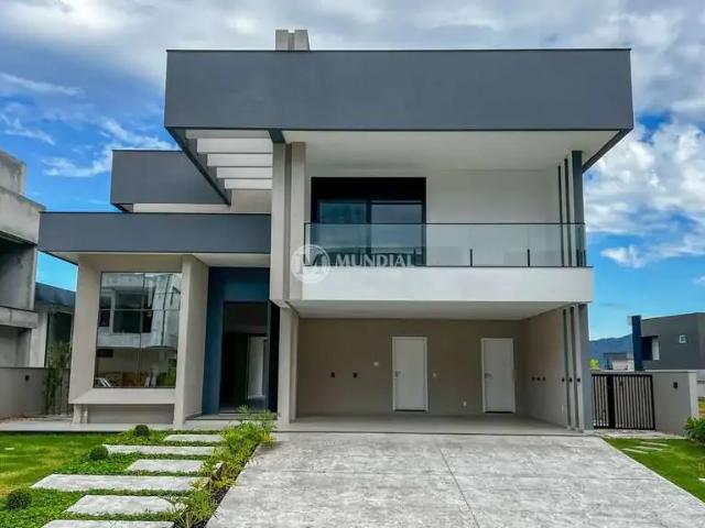 Casa / Sobrado para Venda em Camboriú/SC Santa Regina 4 Quartos