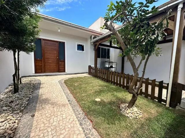 Casa / Sobrado para Venda em Camboriú/SC Santa Regina 2 Quartos