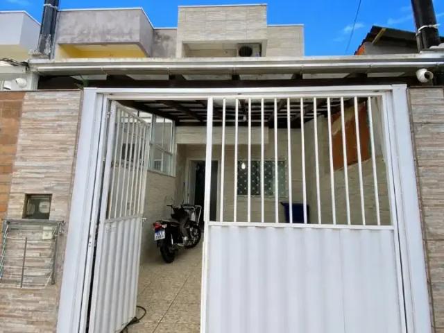 Casa / Sobrado para Venda em Camboriú/SC Santa Regina 2 Quartos