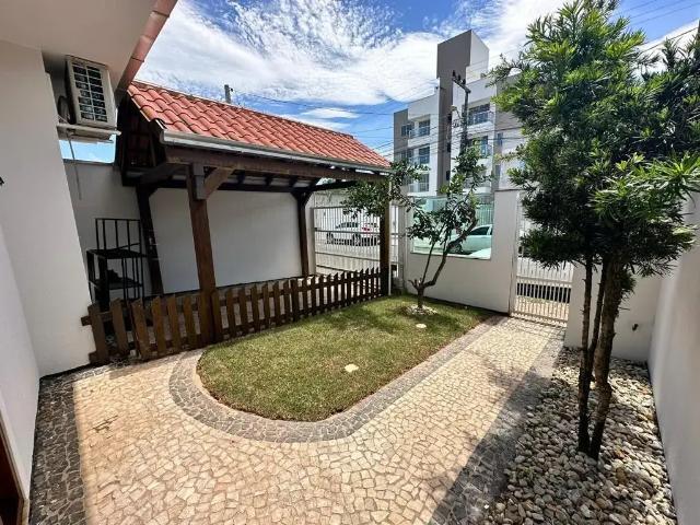 Casa / Sobrado para Venda em Camboriú/SC Santa Regina 2 Quartos