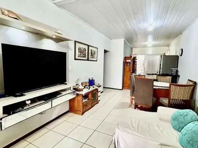 Casa / Sobrado para Venda em Camboriú/SC Santa Regina 2 Quartos