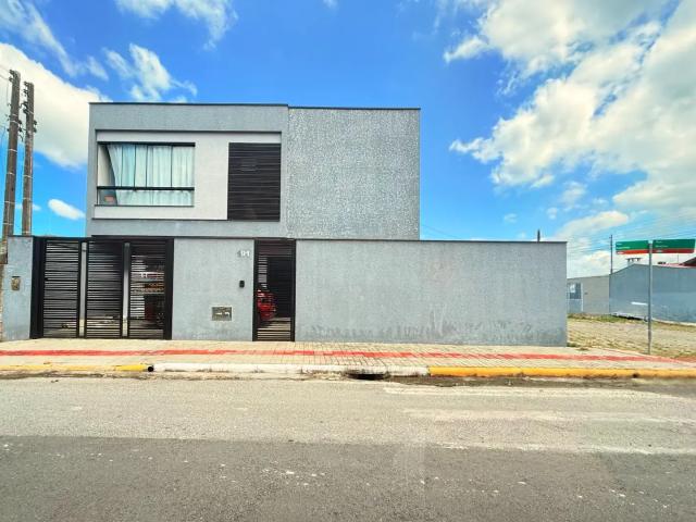 Casa / Sobrado para Venda em Camboriú/SC Santa Regina 3 Quartos