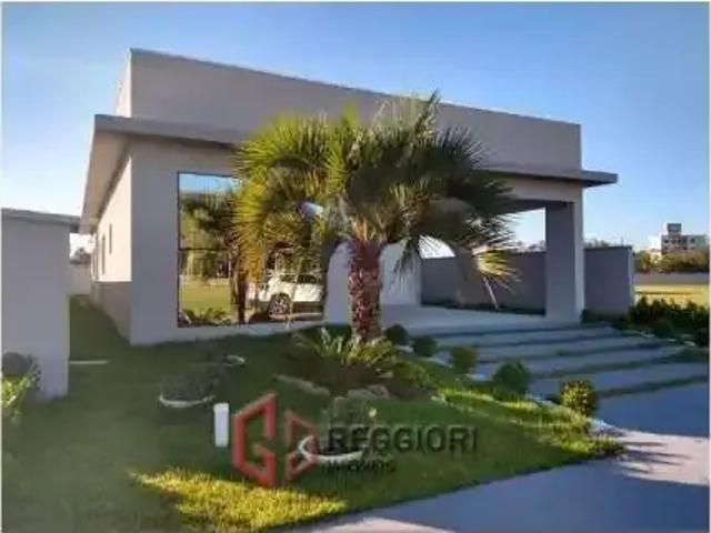 Casa / Sobrado para Venda em Camboriú/SC Santa Regina 3 Quartos