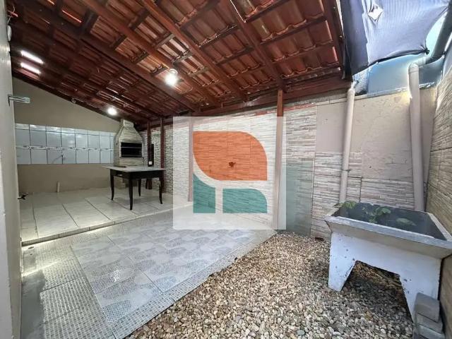 Casa / Sobrado para Venda em Camboriú/SC Santa Regina 3 Quartos
