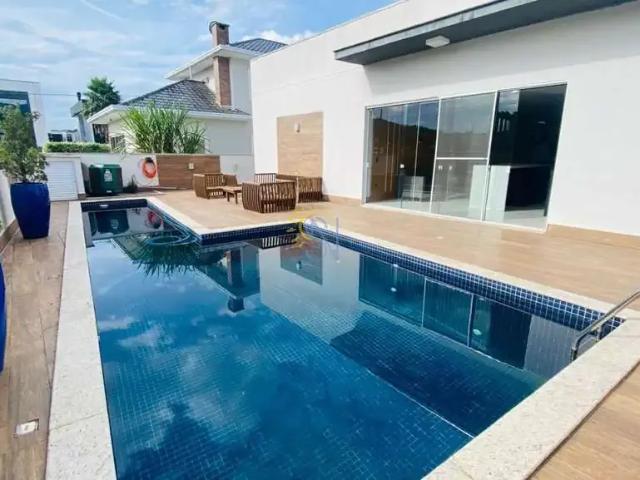Casa / Sobrado para Venda em Camboriú/SC Santa Regina 3 Quartos
