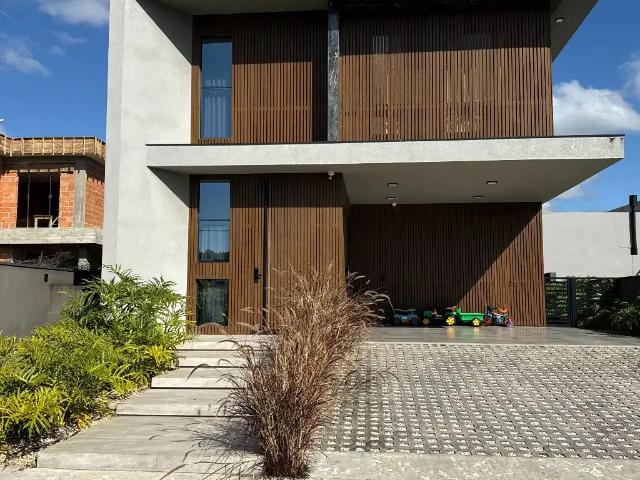 Casa / Sobrado para Venda em Camboriú/SC Santa Regina 3 Quartos