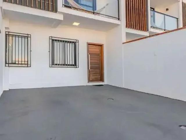 Casa / Sobrado para Venda em Camboriú/SC Santa Regina 3 Quartos