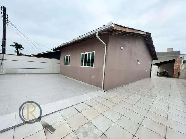 Casa / Sobrado para Venda em Camboriú/SC Santa Regina 3 Quartos