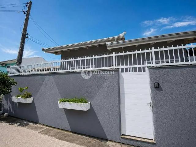 Casa / Sobrado para Venda em Camboriú/SC Santa Regina 3 Quartos