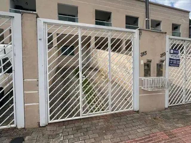 Casa / Sobrado para Venda em Camboriú/SC Tabuleiro 2 Quartos
