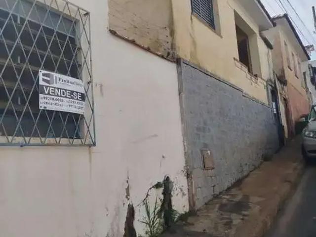Casa / Sobrado para Venda em Cambuí/MG Centro