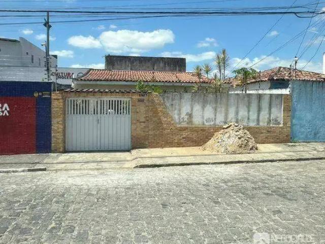 Casa / Sobrado para Venda em Campina Grande/PB Catolé 3 Quartos