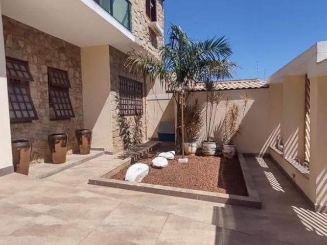 Casa / Sobrado para Venda em Campinas, Jardim Chapadão, 5 dormitórios, 5 suítes, 2 banheiros, 5 vaga