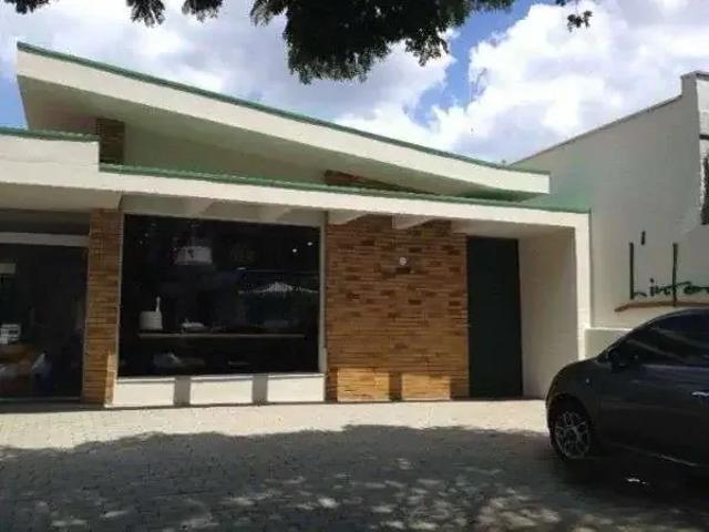 Casa / Sobrado para Venda em Campinas/SP Cambuí 5 Quartos