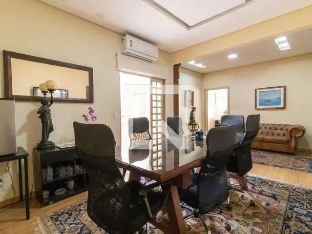 Casa / Sobrado para Venda em Campinas/SP Cambuí 5 Quartos