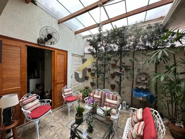 Casa / Sobrado para Venda em Campinas/SP Cambuí 3 Quartos