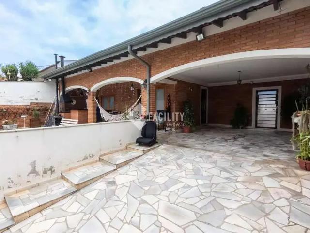 Casa / Sobrado para Venda em Campinas/SP Parque São Quirino 4 Quartos