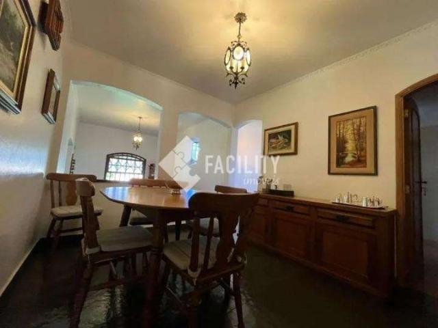 Casa / Sobrado para Venda em Campinas/SP Parque São Quirino 5 Quartos