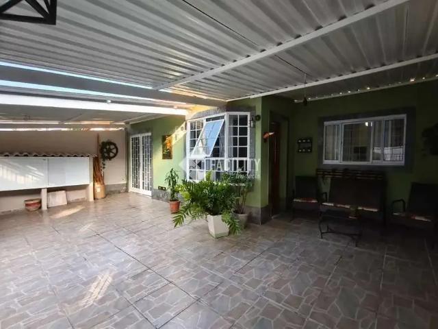 Casa / Sobrado para Venda em Campinas/SP São Bernardo 4 Quartos