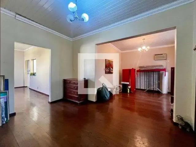 Casa / Sobrado para Venda em Campinas/SP Taquaral 3 Quartos